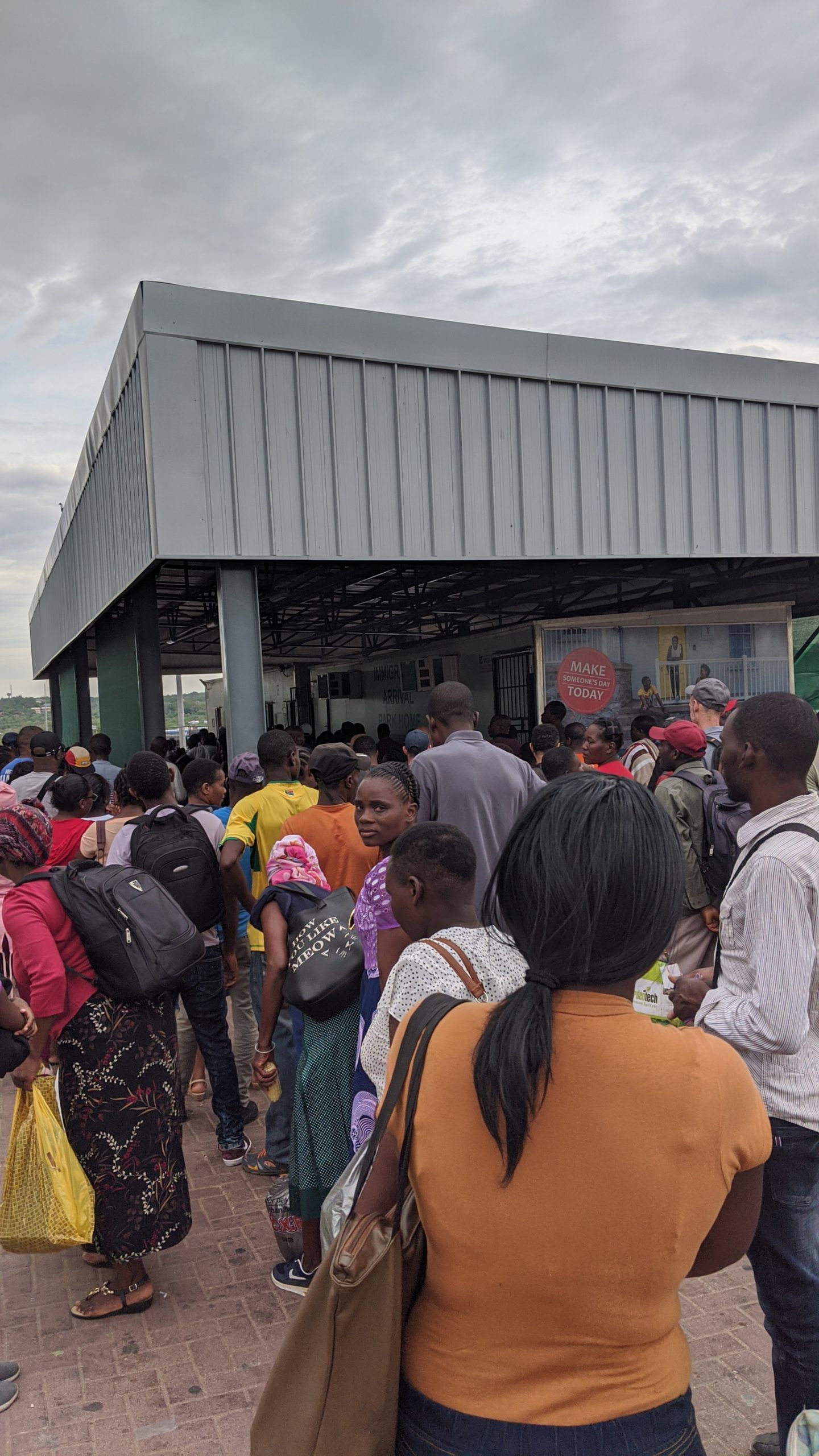 Beitbridge Border Crossing – ZA to ZIM - BUDGET BIRDERS