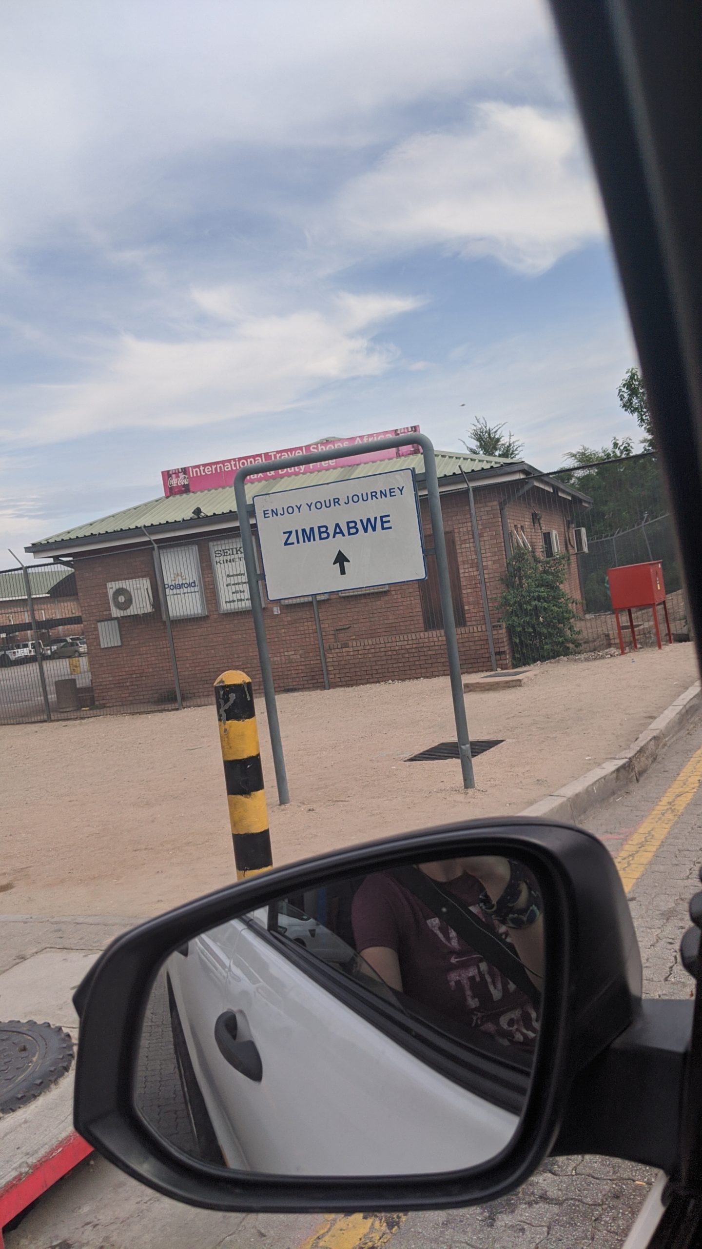 Beitbridge Border Crossing – ZA to ZIM - BUDGET BIRDERS